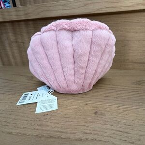 Jellycat | Toys | Retired Jellycat Clemmie Clam Nwt | Poshmark